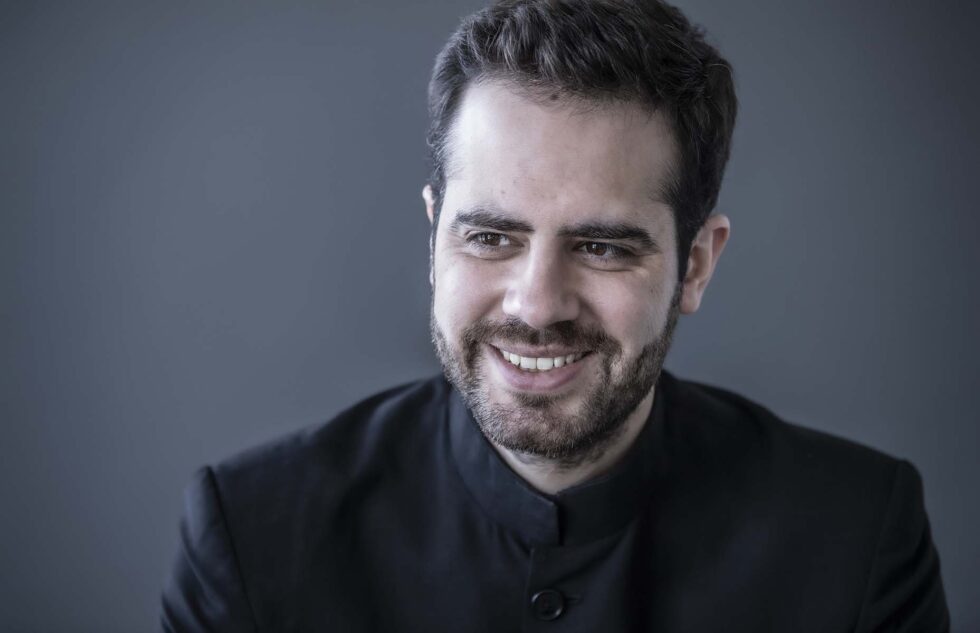 Dinis Sousa - Enticott Music Management